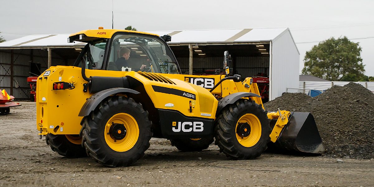 JCB releases new-generation loaders - CountryWide